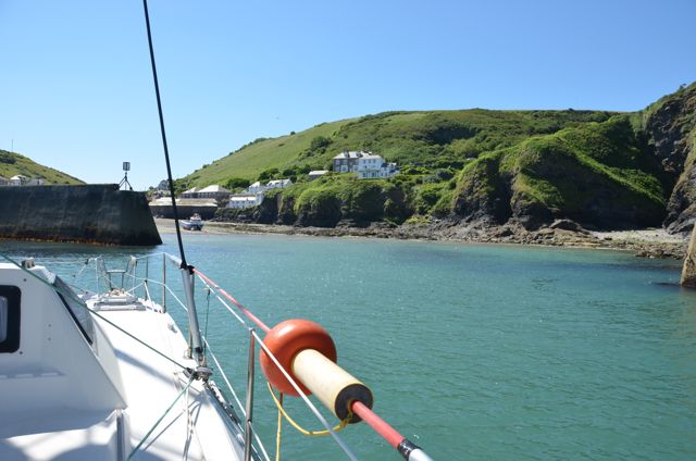 doc martins house port issac | catamaran training multihull tuition rya ...